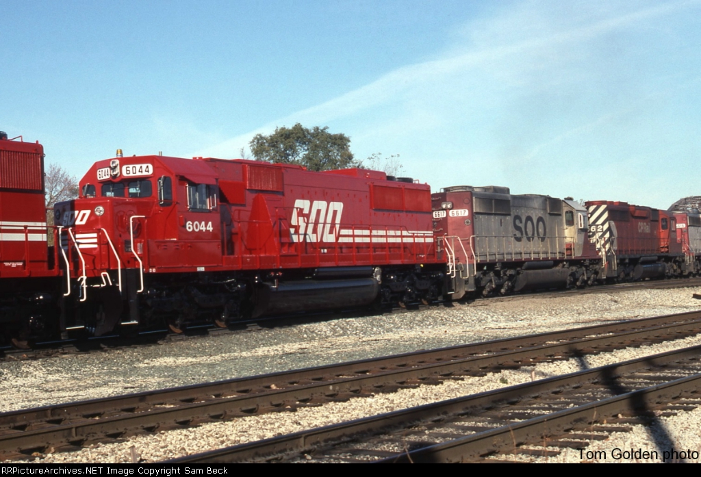 SOO 6044, 6617, and CP 5562